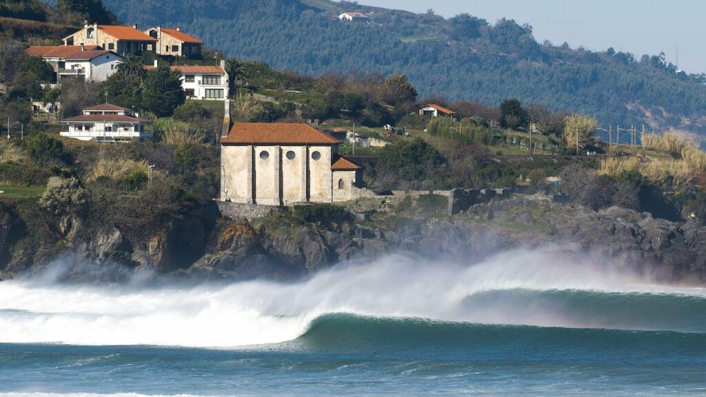 Mundaka Surf Spot Guide, Forecast, Webcam & more