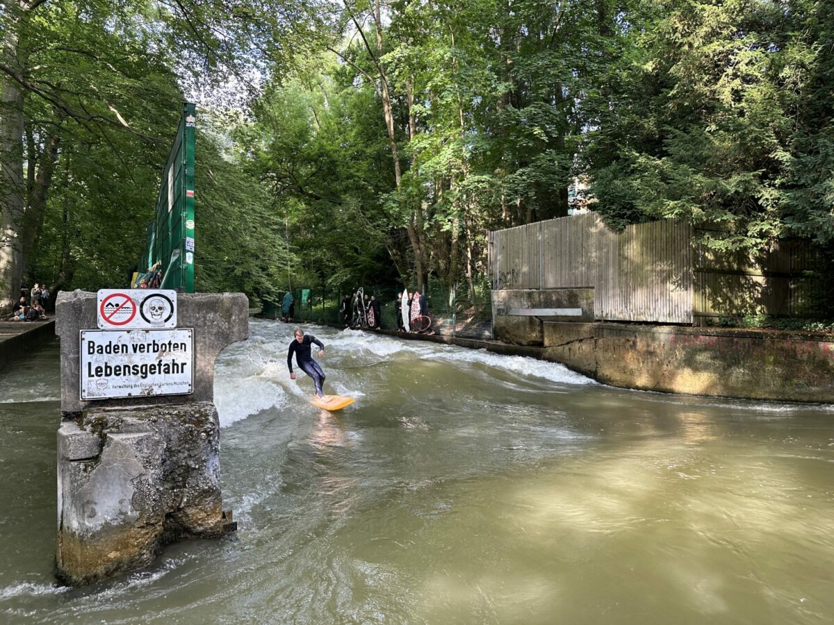 Eisbach E2 Dianabadschwelle Munich Surf Spot Guide, Forecast, Webcam & more